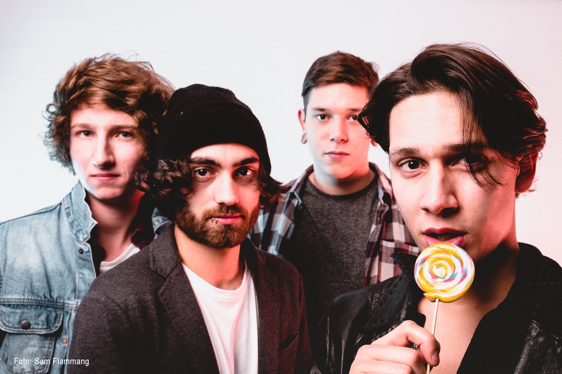 CHEAK!: „Funkmikrofone ermöglichen uns mehr Freiraum“ - SOS - Save our ...